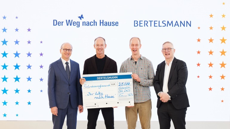 Bertelsmann Makes Another Christmas Donation of €25,000 to the ‘Der Weg ...
